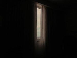 7 Sleep Friendly Window Treatments for Your Bedroom - RooHome