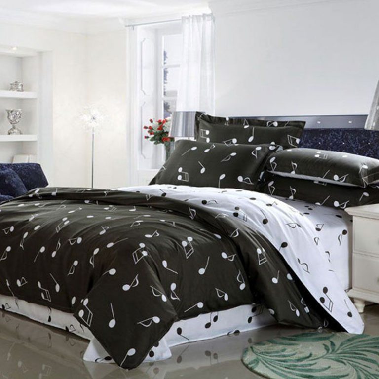 A Guide on Choosing the Best Colors for Bed Sheets - RooHome