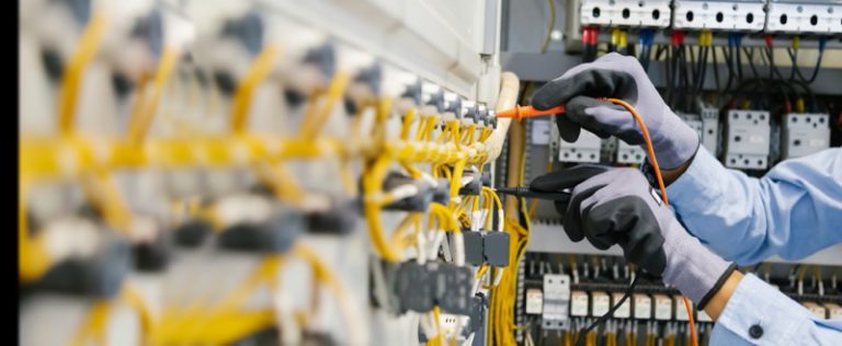 6 Reasons Why You Should Hire Professional Electrical Services - RooHome