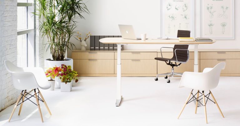 What Is a Standing Office Desk? - RooHome